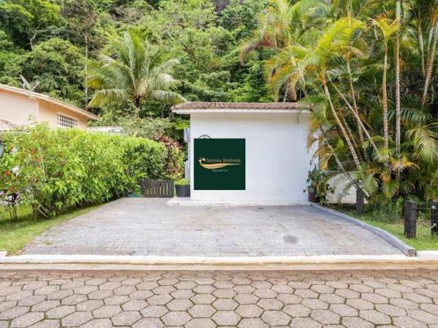 Casa em Condomínio Fechado na Praia de Paúba São Sebastião!