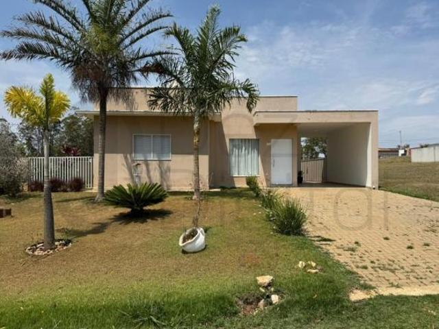 Casa em condomínio fechado Ninho Verde 1