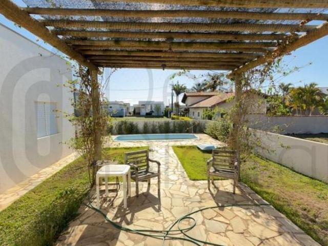 Casa em condomínio fechado Ninho Verde 1