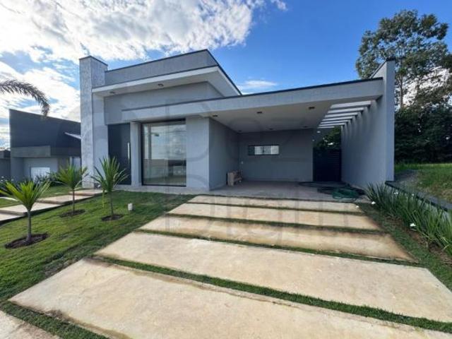 Casa em condomínio fechado Ninho Verde 1