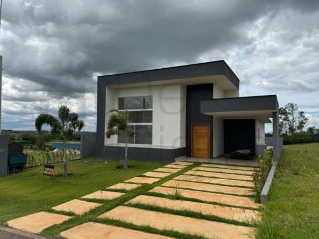 Casa em condomínio fechado Ninho Verde 1