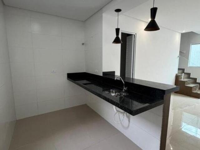 Casa em Condomínio Fechado no Tupi, Praia Grande 2 Quartos e Suíte
