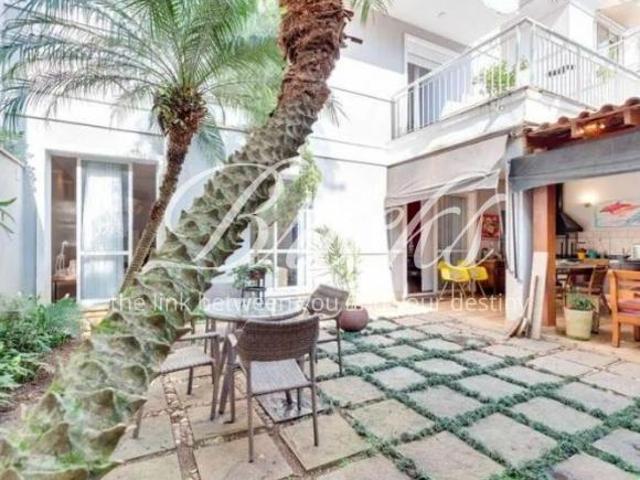 Casa em Condominio Fechado no Alto da Boa Vista com 4 dormitórios e 4 vagas