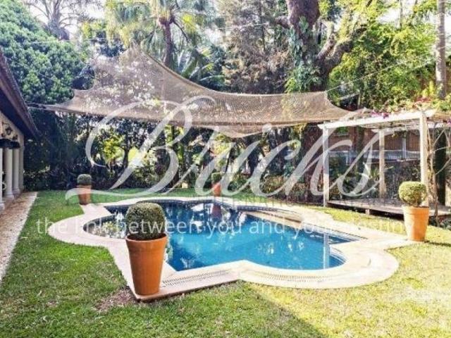 Casa em Condominio Fechado no Alto da Boa Vista com 4 dormitórios e 6 vagas