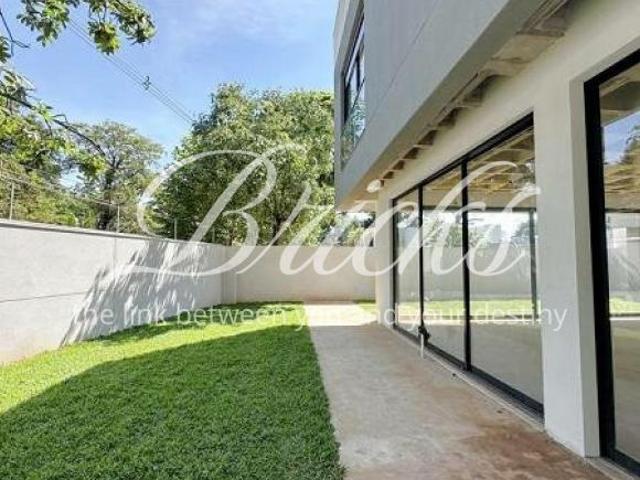 Casa em Condomínio Fechado no Alto da Boa Vista com 4 dormitórios e 7 vagas