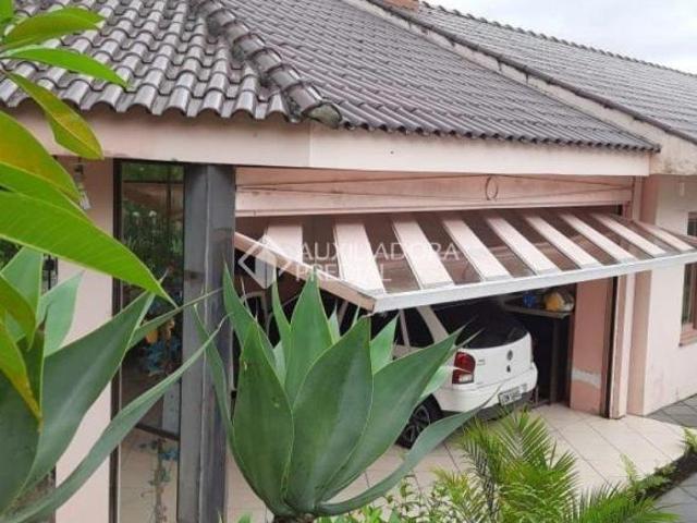 CASA EM CONDOMÍNIO FECHADO NO ALTOS DA ALEGRIA