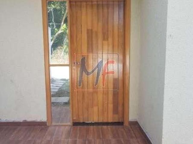 Casa em Condomínio Fechado no bairro Parque Monjolo, com quartos 1 suíte, lavabo, armário planejad