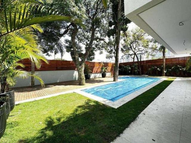 Casa em condominio Fechado no Brooklin ampla com piscina privativa