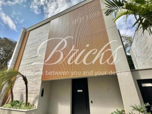 Casa em Condomínio Fechado no Brooklin com 3 dormitórios e 5 vagas