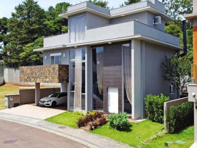 Casa em condomínio fechado no Campo Comprido