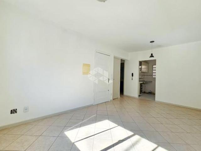 Casa em Condomínio Fechado no Centro de Canoas com 4 Dormitórios sendo 1 suíte e 2 vagas de garagem