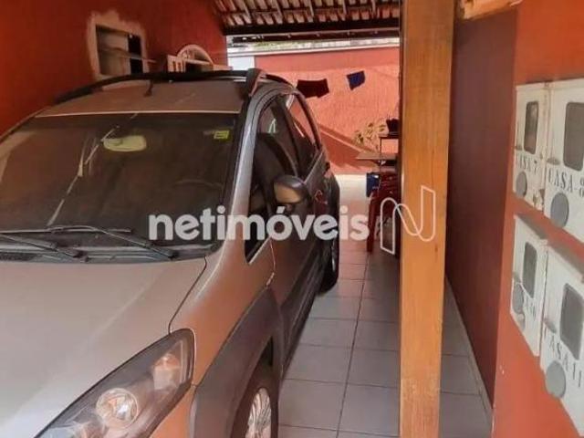 Casa em Condomínio Fechado no Centro Histórico de Santa Luzia | 3 Quartos