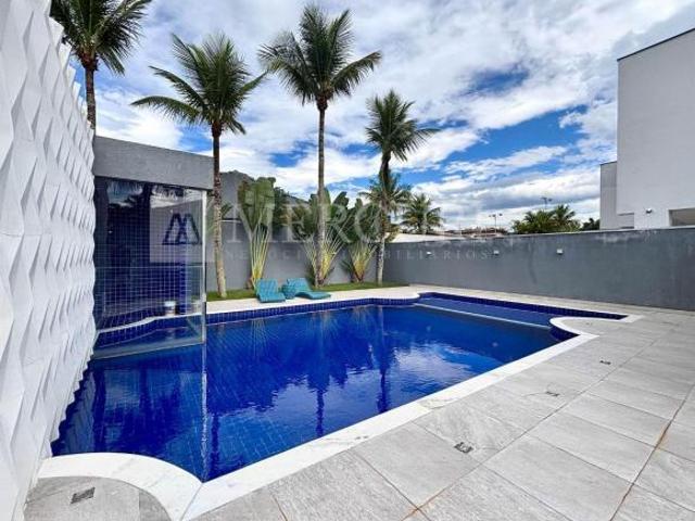 Casa em condomínio fechado no Jardim Acapulco Guarujá