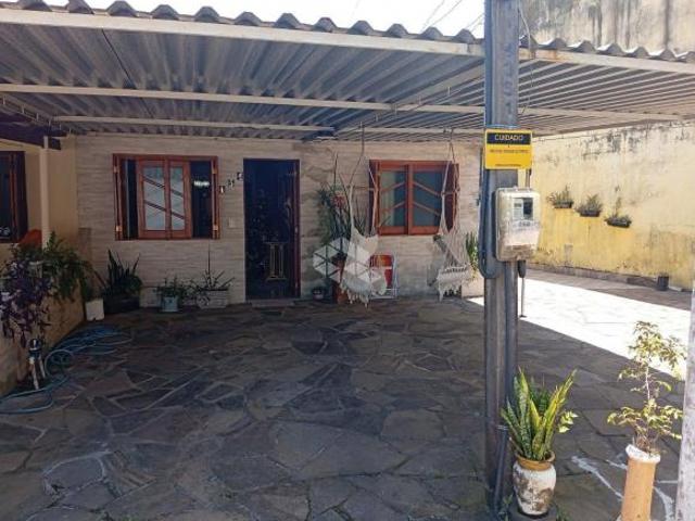 Casa em Condomínio Fechado no Residencial Juruá Alvorada, Bairro Aparecida