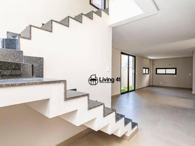 Casa em Condomínio Fechado no Santa Cândida | 3 Dormitórios 1 Suíte | Jardim Privativo por R$ 1.090