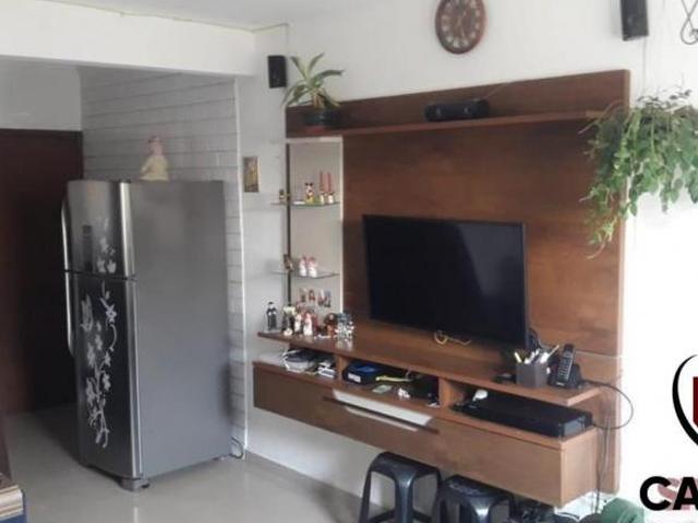 Casa em condomínio fechado para venda com 2 dormitórios na Vila Paranaguá!