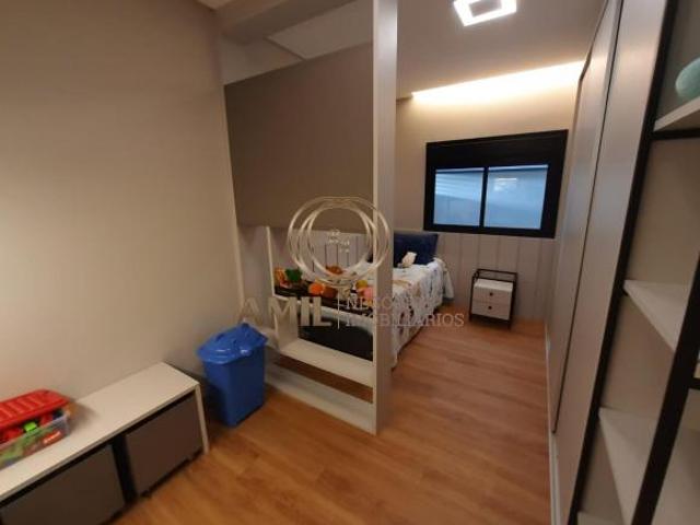 Casa em Condomínio fechado para venda, com 3 dormitórios