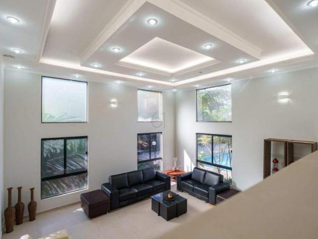 Casa em Condominio Fechado Park Way