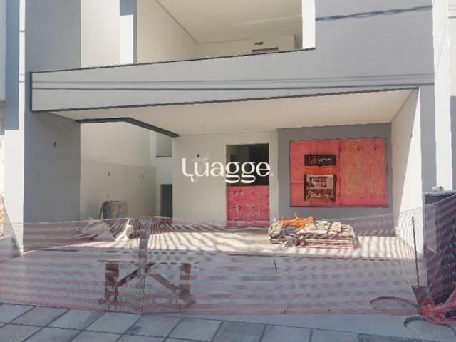 Casa em condomínio fechado Pateo Verde, 3 suítes sendo 1 master com sacada e 2 v