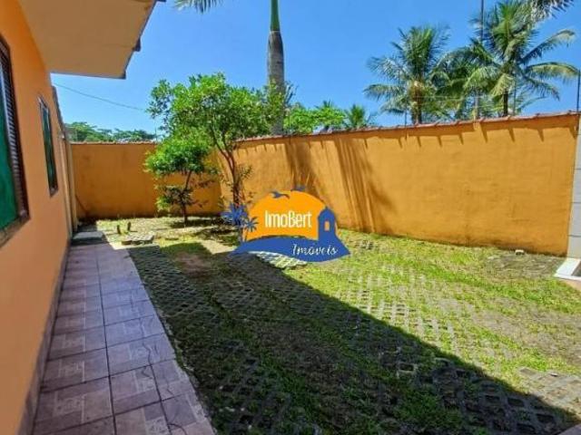 Casa em condomínio fechado pertinho da praia!
