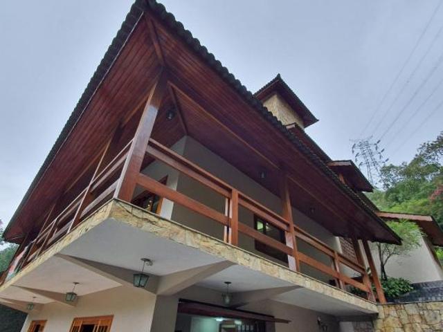Casa em Condominio fechado Serra da Cantareira