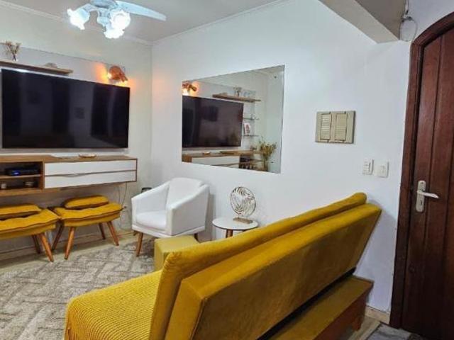 Casa em Condominio Horizontal com 3 dormitórios sendo 1 suíte com 1 vaga coberta