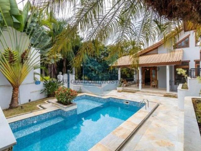 CASA EM CONDOMÍNIO ISAURA