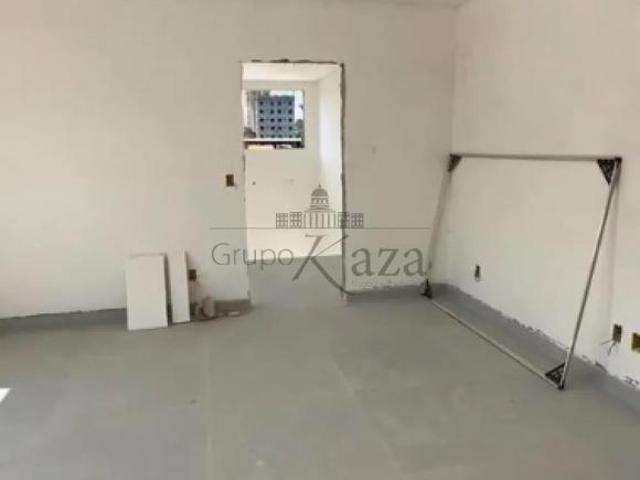 Casa em Condomínio Jacareí Condomínio Bosque dos Manacás 3 Dormitórios 190m²