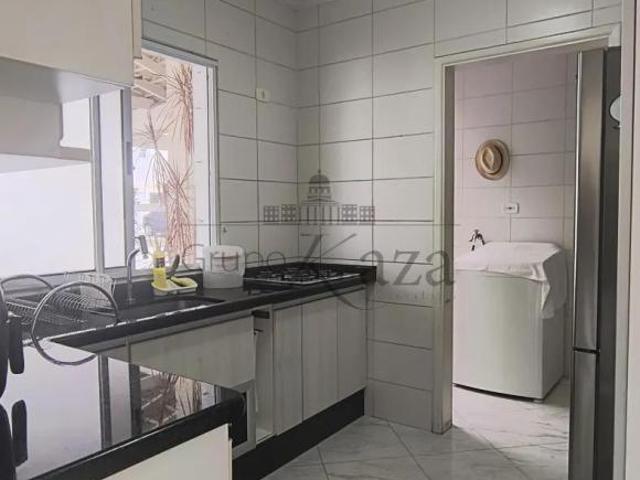 Casa em Condomínio Jacareí Residence Club Villa Branca 3 Dormitórios 86m²