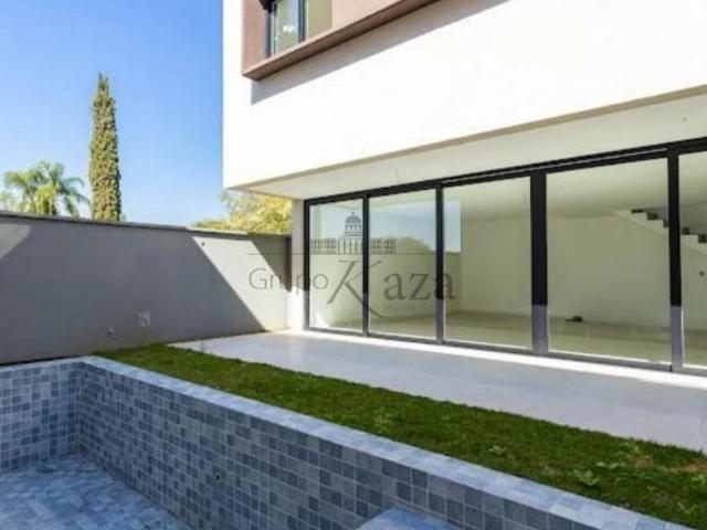 Casa em Condomínio Jardim Cordeiro 4 Dormitórios 531m²