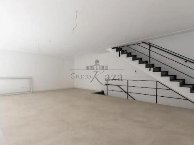 Casa em Condomínio Jardim Cordeiro 4 Dormitórios 531m²