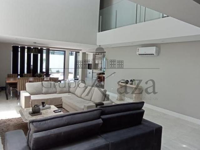 Casa em condomínio Jardim do Golfe Residencial Jardim do Golfe 4 Dormitórios 400m²