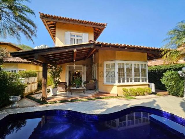 Casa em Condomínio Jardim Luzitânia 5 Dormitórios 645m²