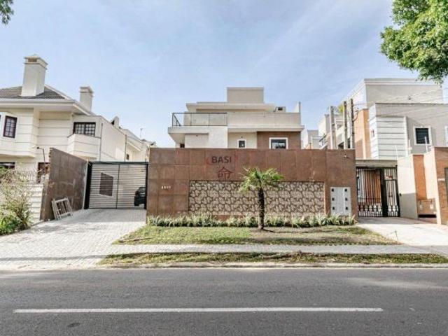 Casa em Condominio, Jardim Social com acabamentos de primeira
