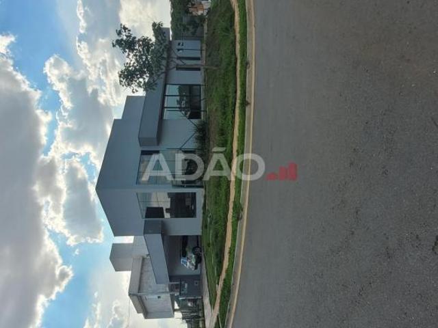 Casa em condomínio Jardins Porto Casa em Condomínio com 3 Quarto s por R$ 1500000.00 no setor Jard