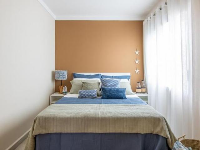 Bela casa decorada em condomínio, próximo da praia e centrinho comercial