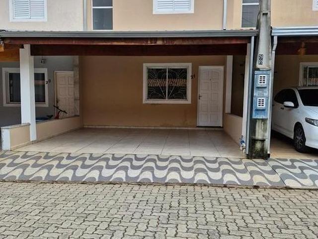 Casa em condomínio O Lopes de Oliveira é um bairro residencial localiz
