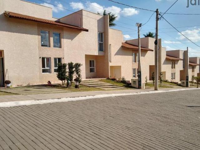 Casa em Condomínio Oportunidade! com 20 unidades, sobrado com quintal, espaço para crianças, jardi