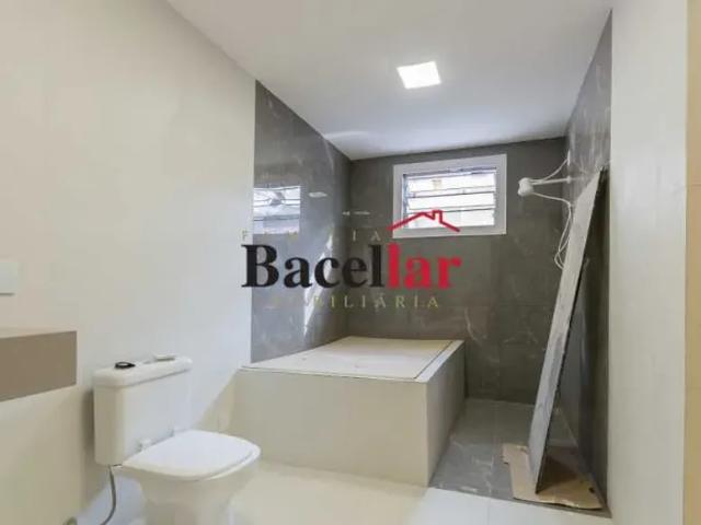 Casa em Condomínio: Linear / Residencial / Riachuelo