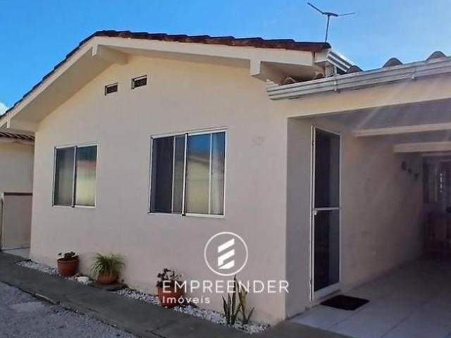 Casa em condomínio mobiliada à venda em Matinhos