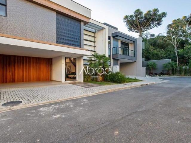 Casa em Condomínio mobiliada à venda em Santa Felicidade – Conforto, Sofisticação e Tecnologia 306
