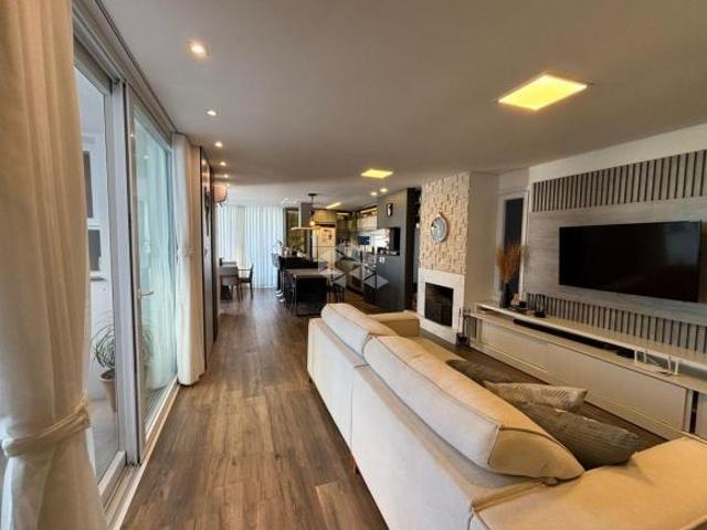 CASA EM CONDOMÍNIO MOBILIADA COM 03 DORMITÓRIOS