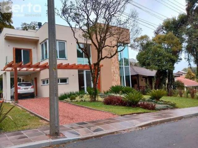 Casa em Condomínio Mobiliada com 3 suítes