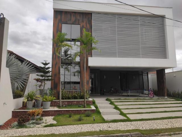 Casa em Condomínio mobiliada para venda e aluguel em Feira de Santana Condomínio Amarílis