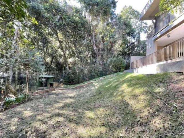 Casa em condomínio Moderna e impecável, 4ste, salão gourmet!