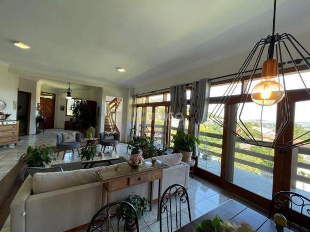 Casa em condomínio Marambaia à venda