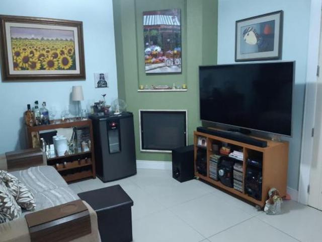 Casa em condomínio Mário Quintana