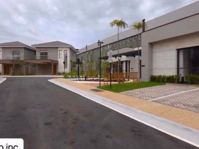 Casa em condomínio NOVA de 155m² à venda 3 suítes, varanda e quintal em Sousas, Campinas