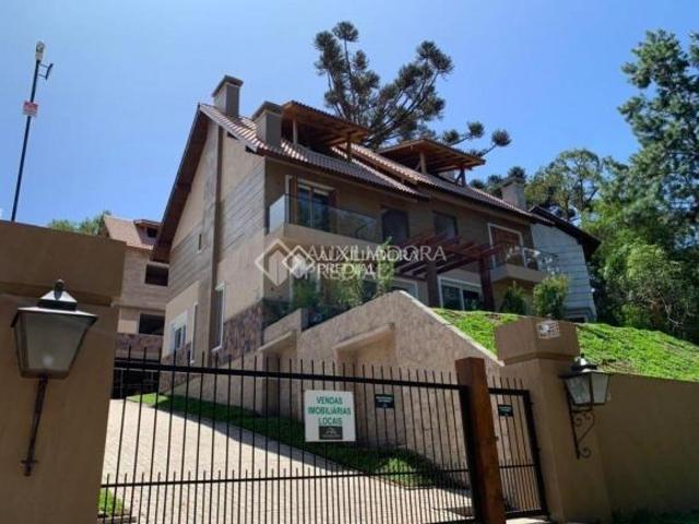 Casa em Condomínio nova próxima ao Laje de Pedra