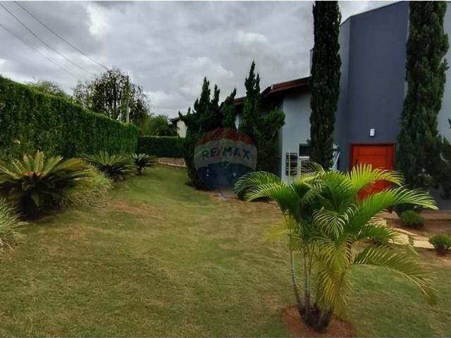 Casa em Condomínio no Colinas de Inhandjara com Terreno Amplo, Piscina e Espaços que Conectam Conforto e Valorização – Itupeva/SP